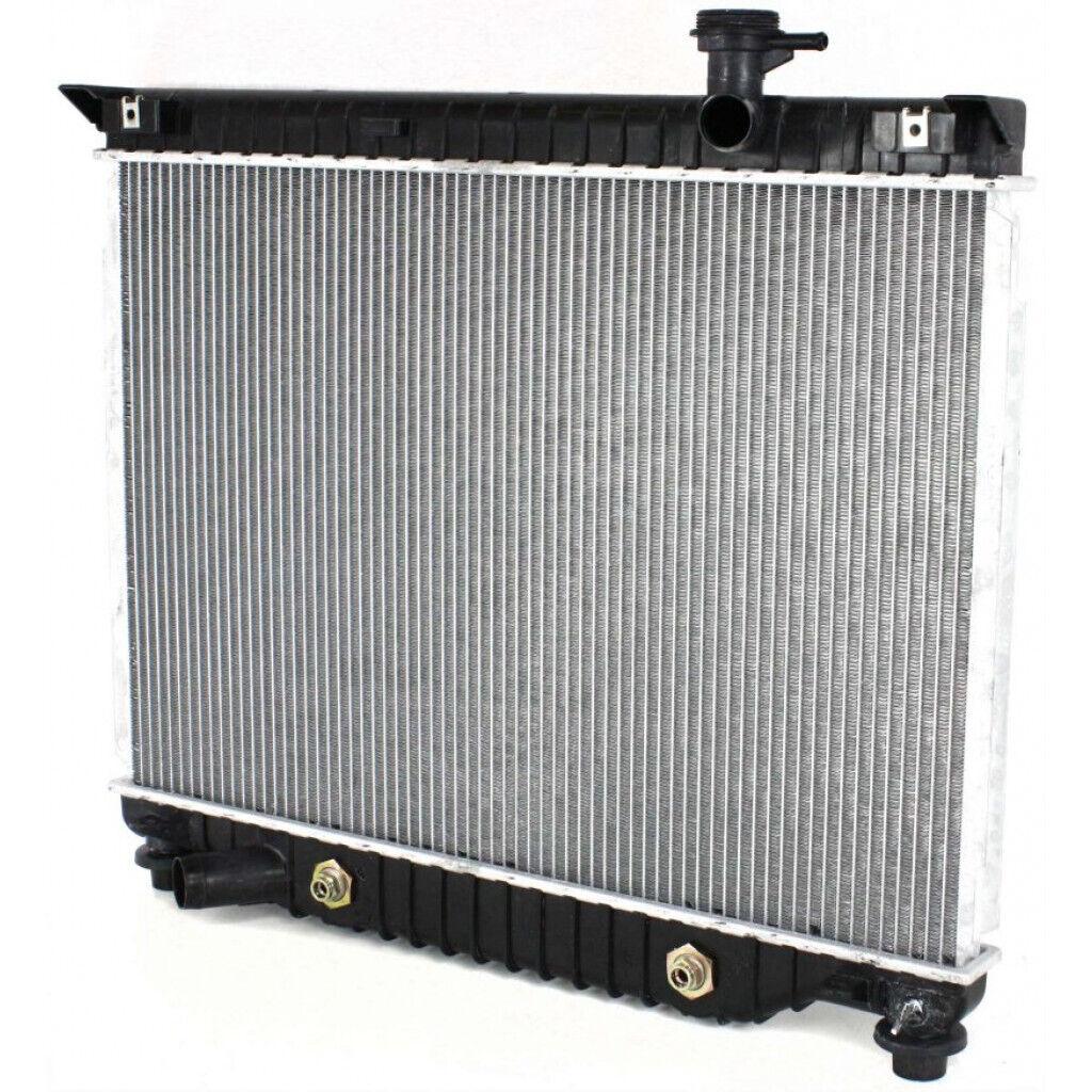Chevrolet Trailblazer Radiator (2458) V6 2002-2008 - Hunt Parts